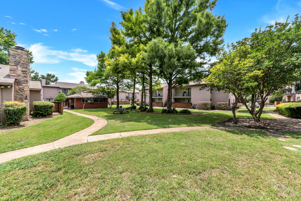Bent Tree Park Apartments | Addison Tx